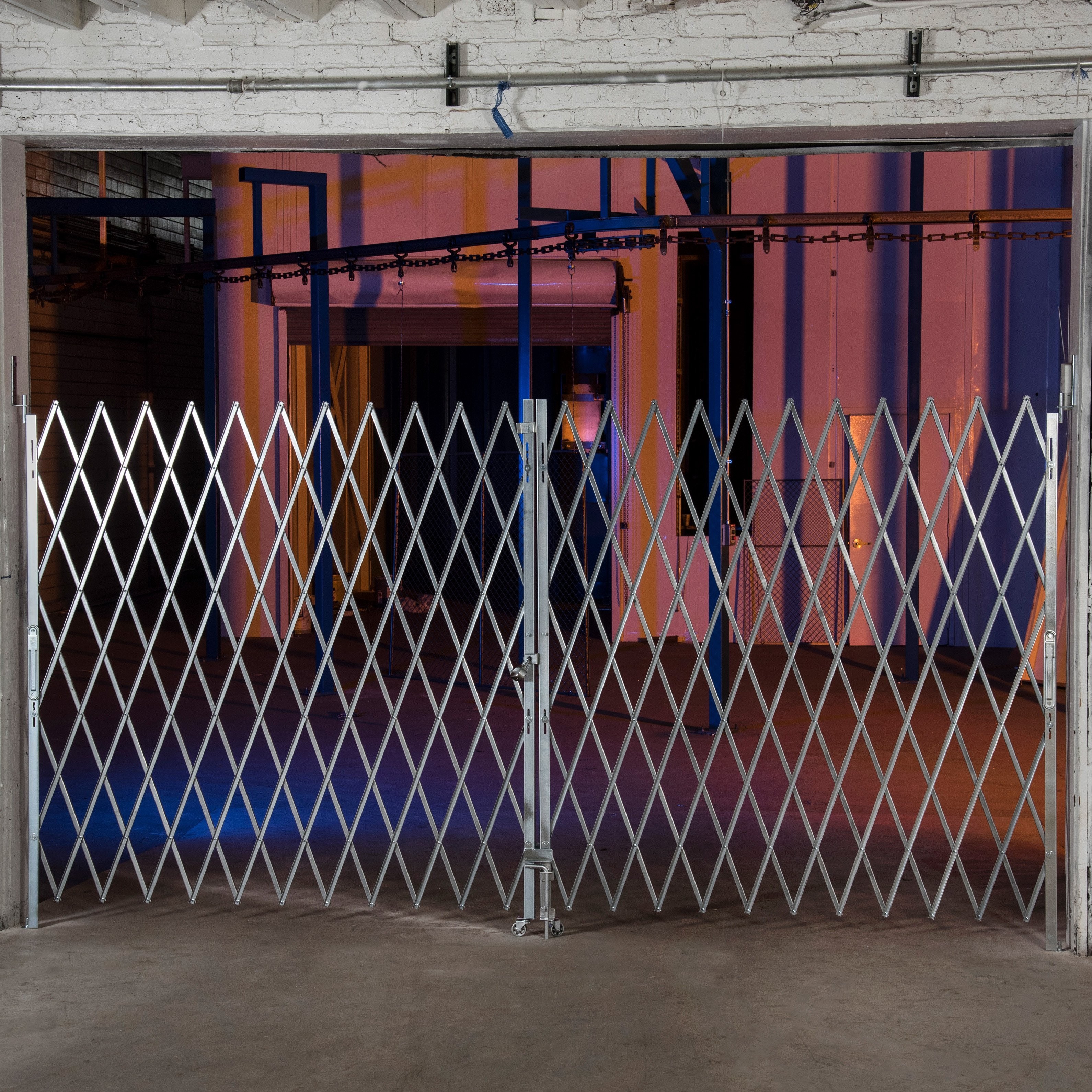 IEP 7' x 24' Heavy-Duty Pair Folding Security Gate (Galvanized Steel ...
