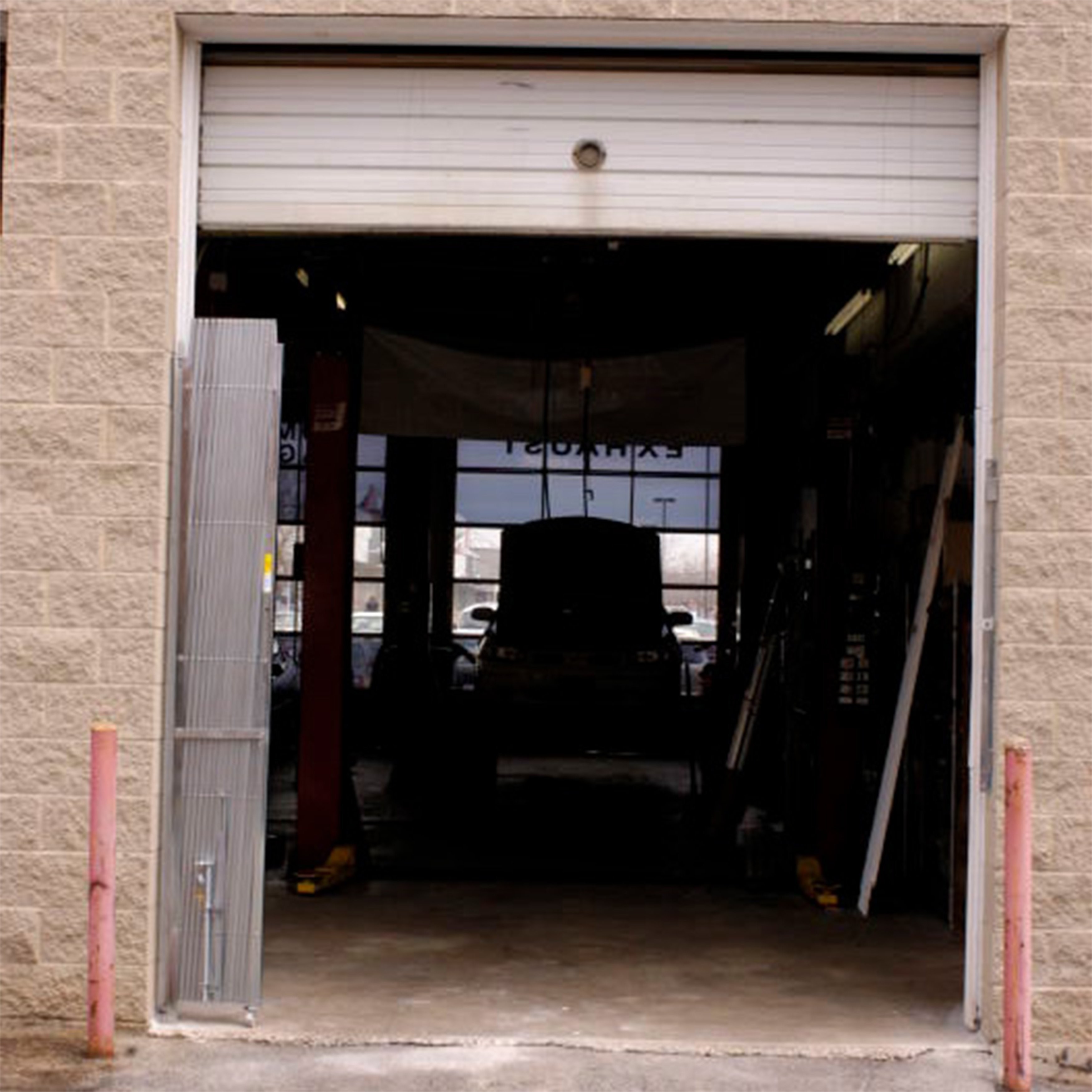 IEP 8.5' x 9' Heavy-Duty Single Folding Security Gate (Galvanized Steel ...